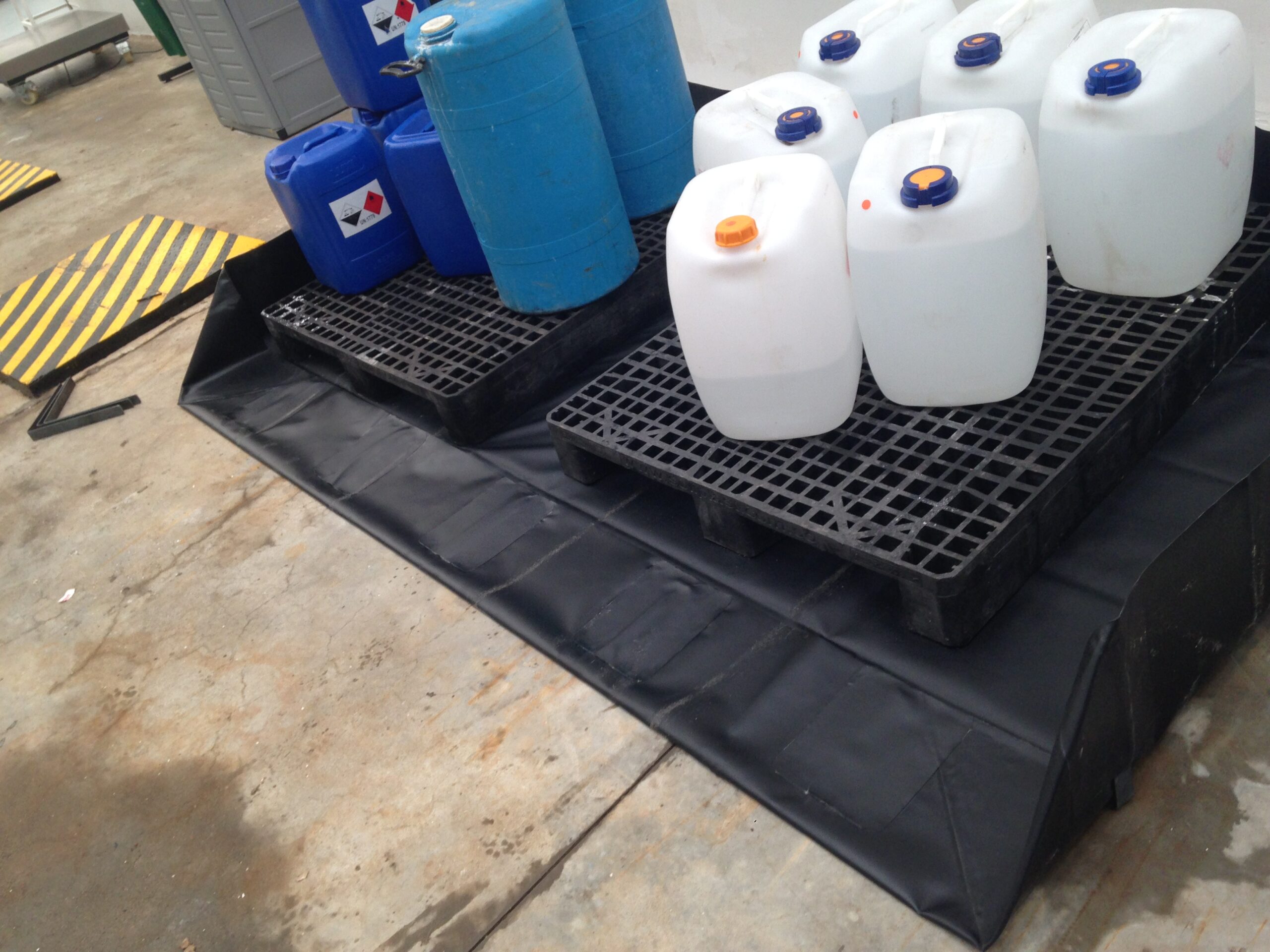 Dique de Contención Parales en "L" - Segamcol